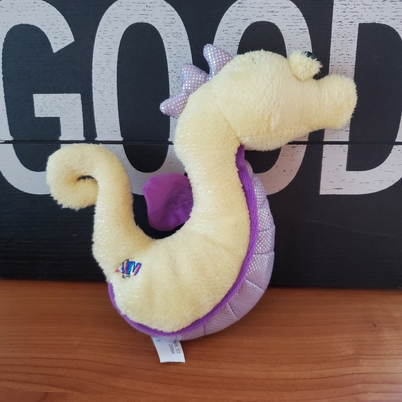 GANZ | Toys | Retired Webkinz Seahorse | Poshmark
